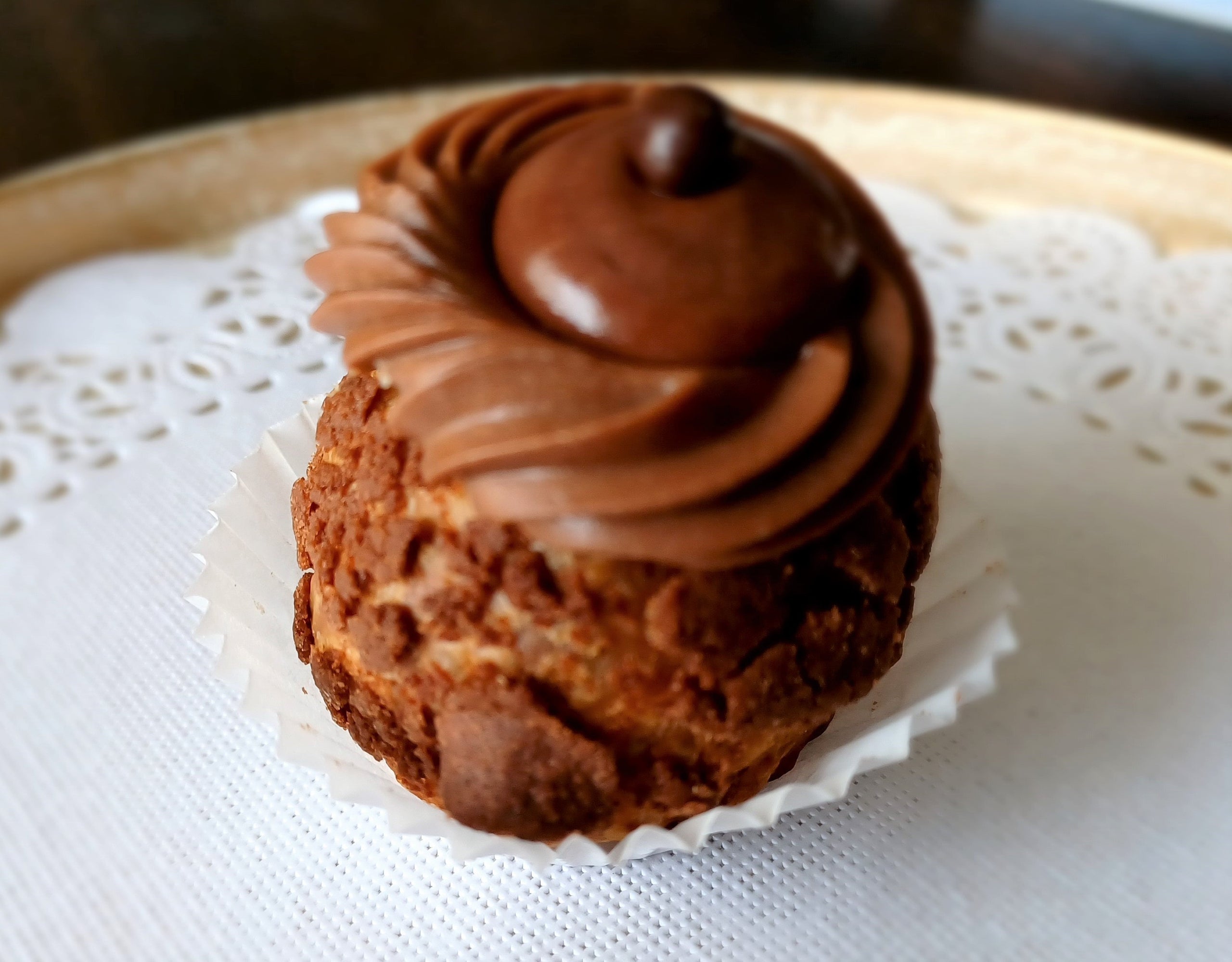 Mini Choux Ô Dark Chocolate | B'beri Desserts